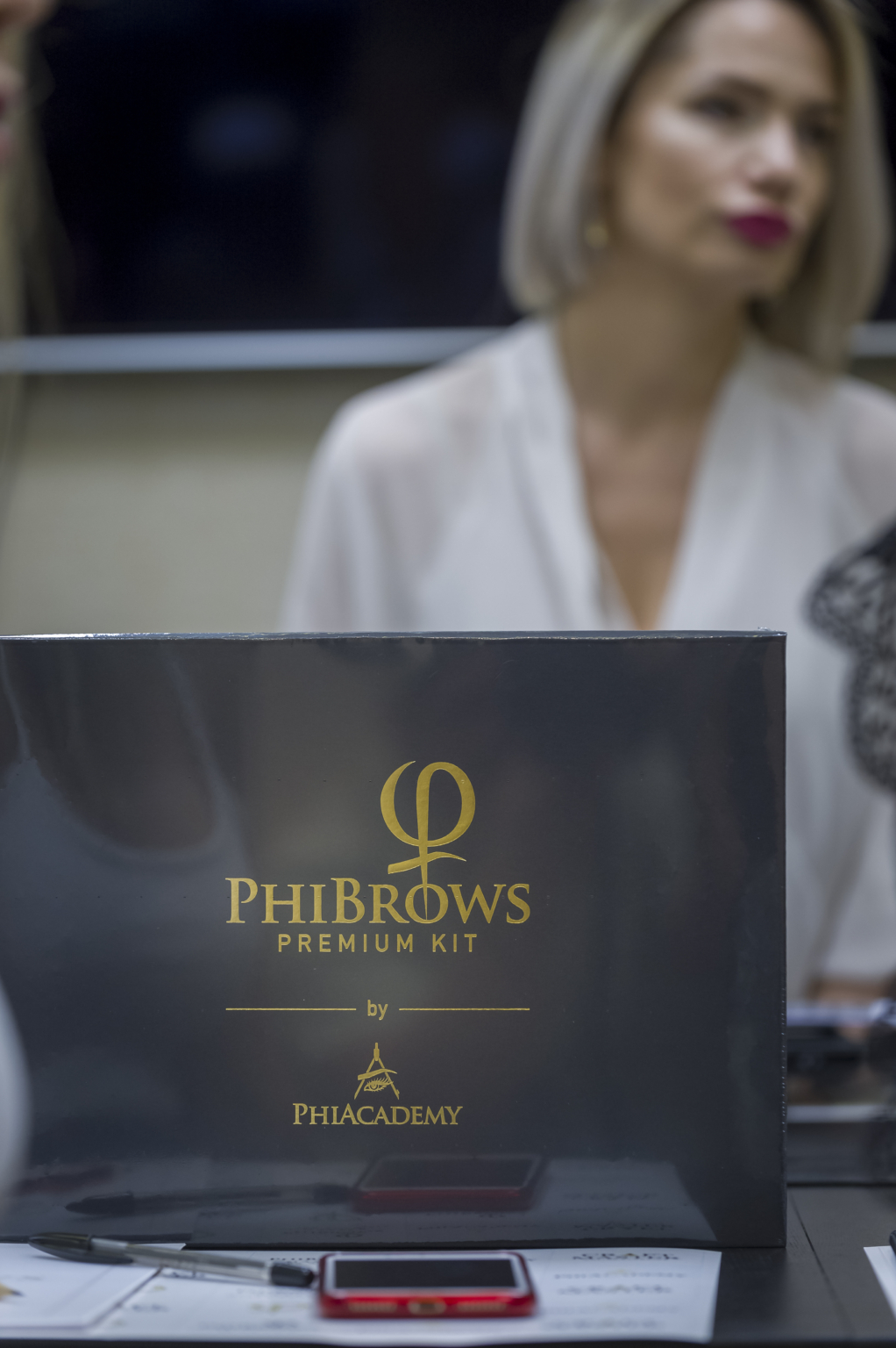 PhiSeller España Keeley Hearn - PhiSeller Spain | PhiBrows ...